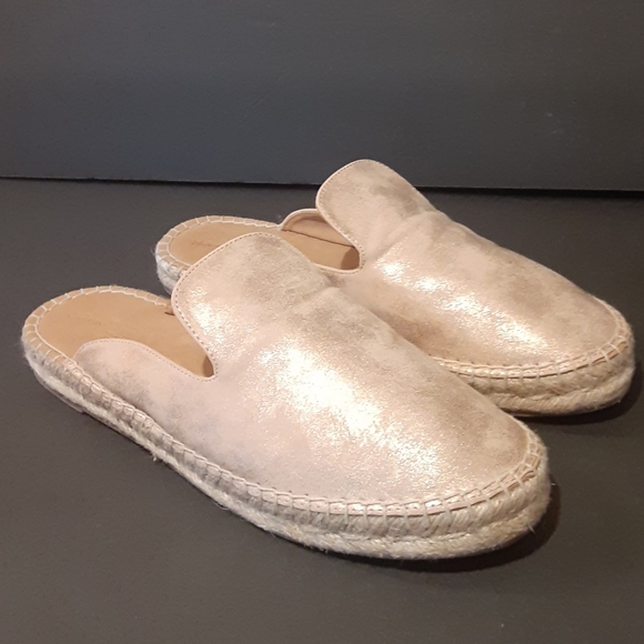 Universal Thread | Shoes | Universal Thread Dusty Rose W Gold Sheen ...